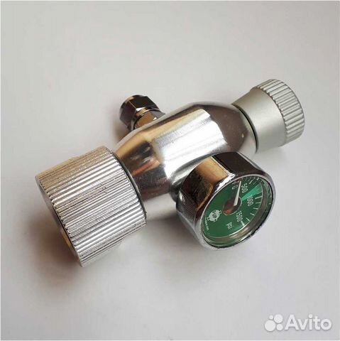 Редуктор подачи со2 с манометром